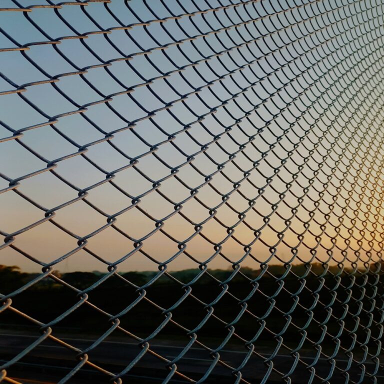 Chain Mesh Fencing Perth | Chainmesh Fence Contractors - IBolt Fencing